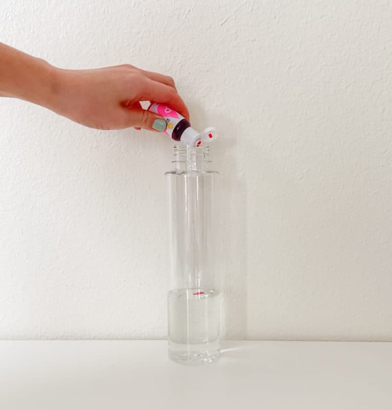 How to Make Glitter Sensory Bottles and Use Them as a Calming Tool ...